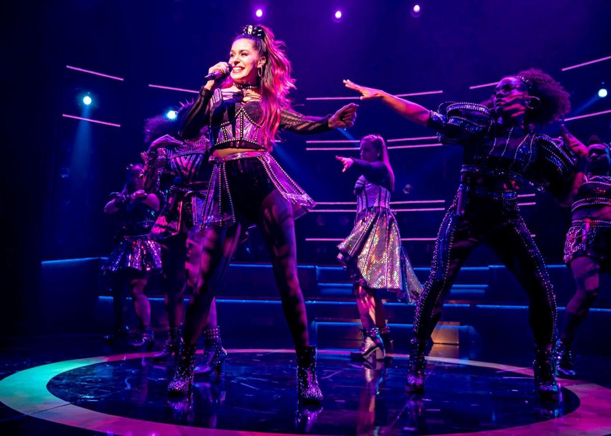 Six: The Musical - Έξι βασίλισσες (ξανα)γράφουν ιστορία - Smassing Culture Six: The Musical - Έξι βασίλισσες (ξανα)γράφουν ιστορία - Smassing Culture